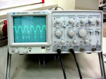Oscilloscope dan Fungsinya