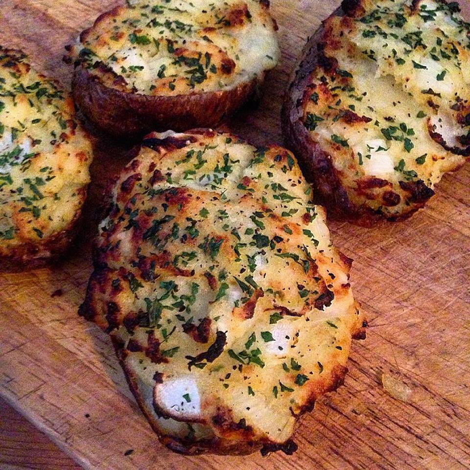 MATTYB BAKES: SMOKY CHEESE AND ONION SPUDS