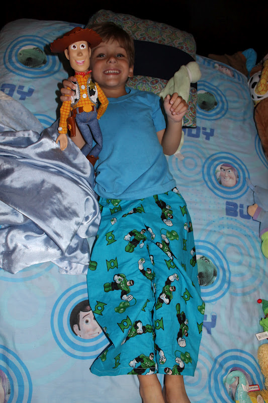 Seamingly Smitten: Boy's Pajama Pants - Green Lantern fabric