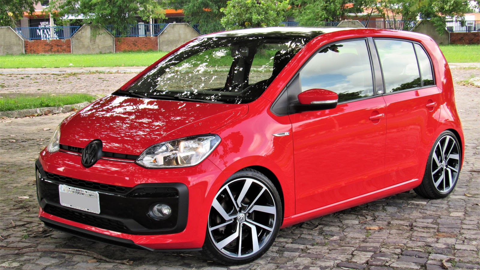Project Car: o Volkswagen up! TSI do perfil @uptsired!