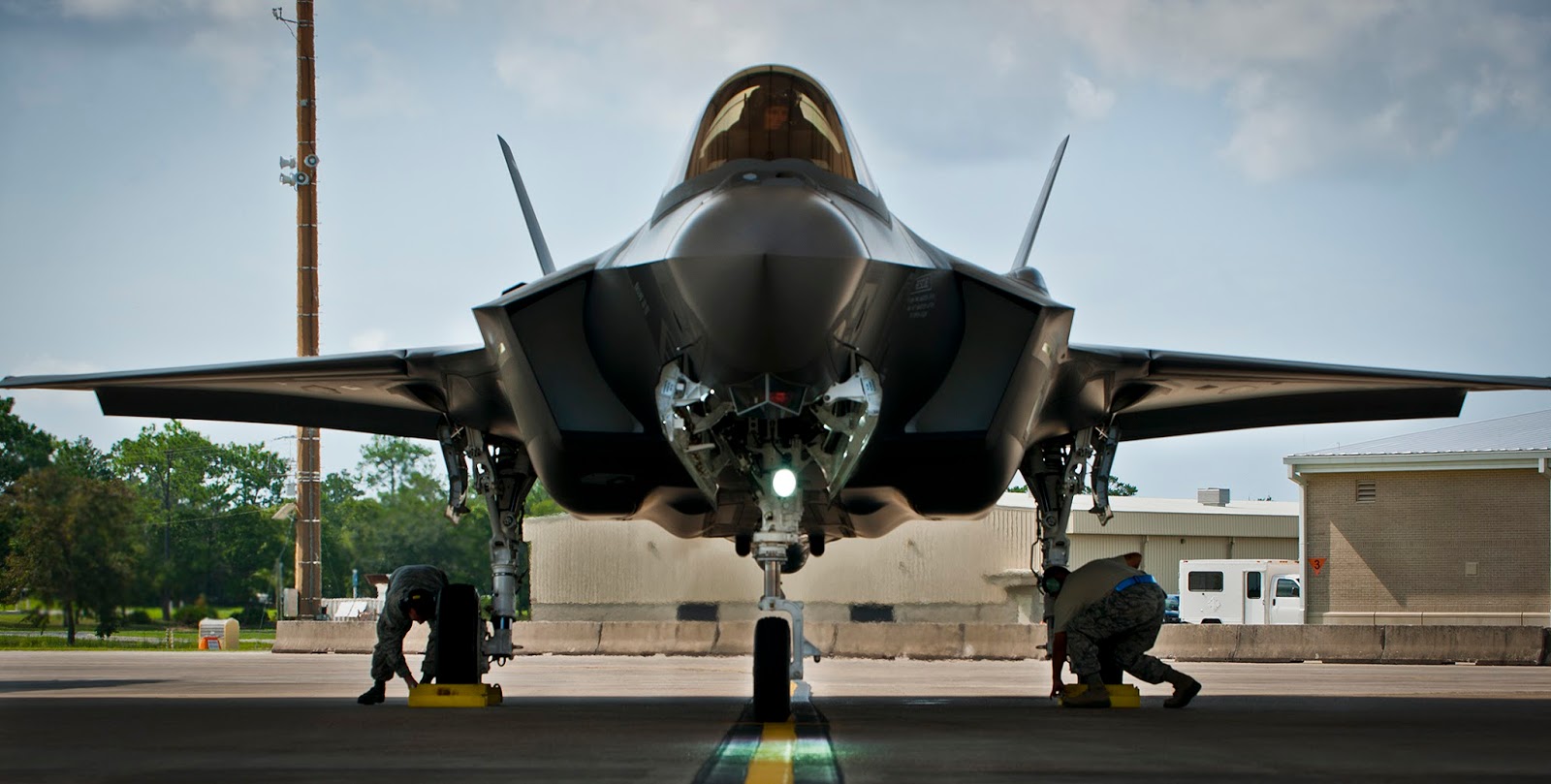 F-35 LIGHTNING II: STILL TROUBLED AFTER ALL THESE YEARS