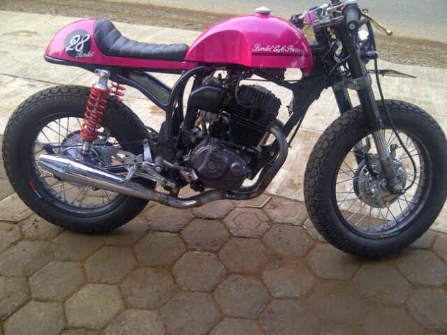 SCUT "Standard Customs": Honda Tiger Cafe Racer Untuk Si Bontot