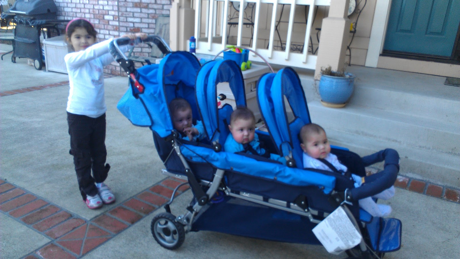 Sanchez...Party of 6!: Introducing our limo~The triplet stroller