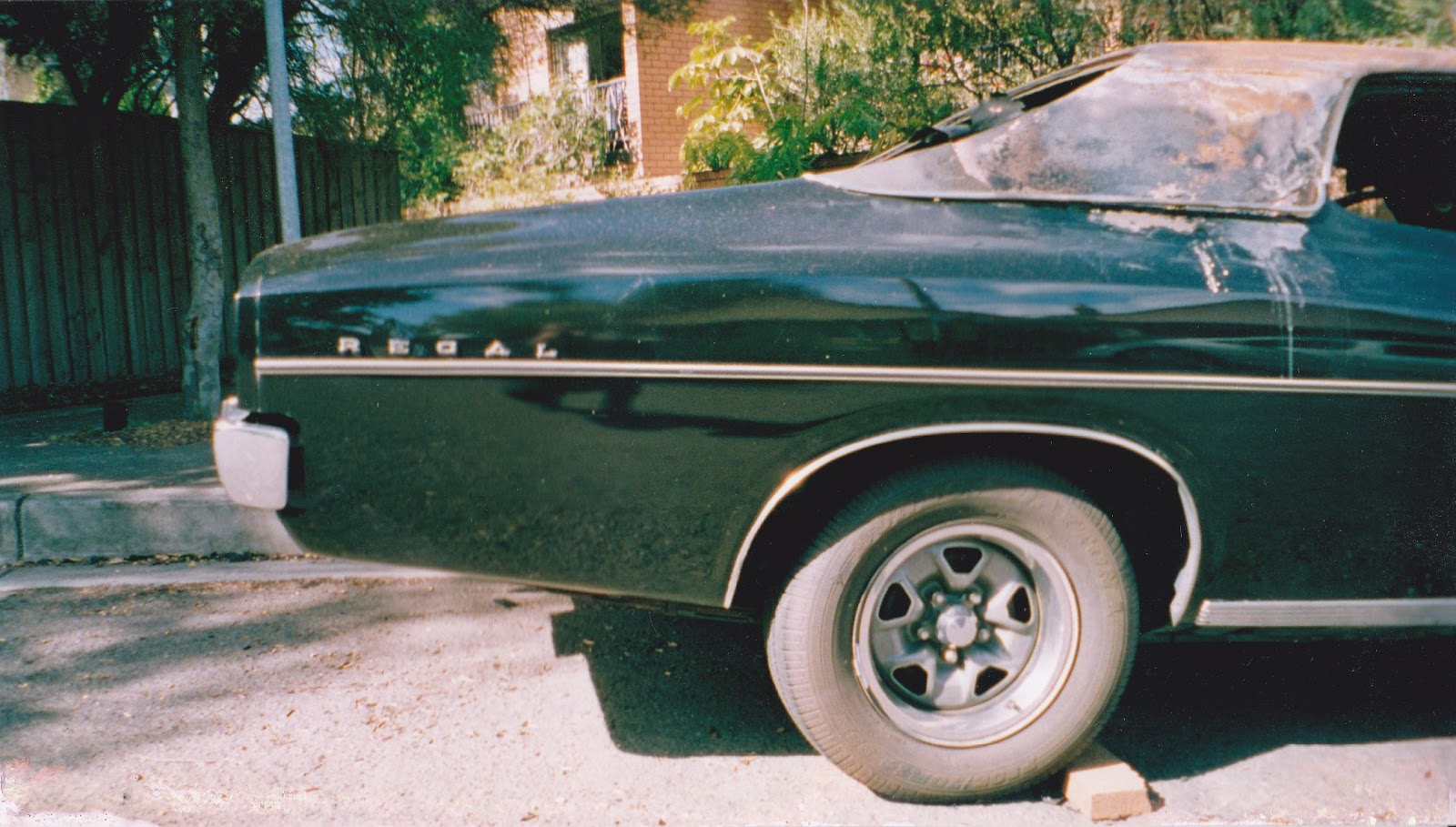 Aussie Old Parked Cars: 1973 Chrysler VJ Valiant Regal 770 Hardtop