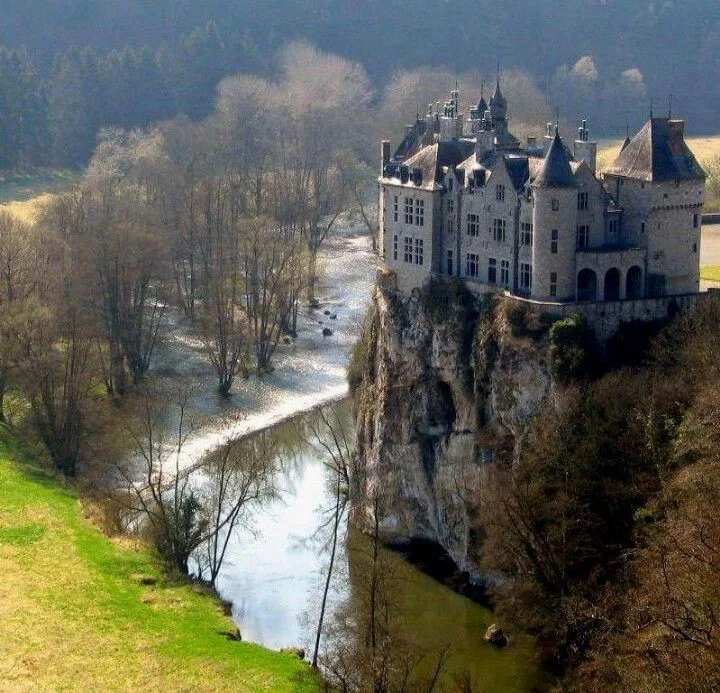 🥰 Walzin Castle, Dinant, Belgium (with Map & Photos)