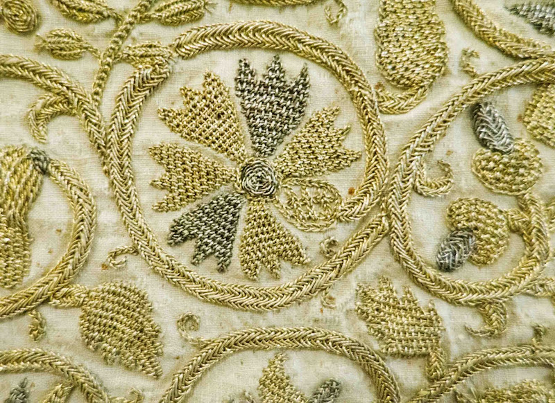 Plays With Needles: A Tale of Two Coifs