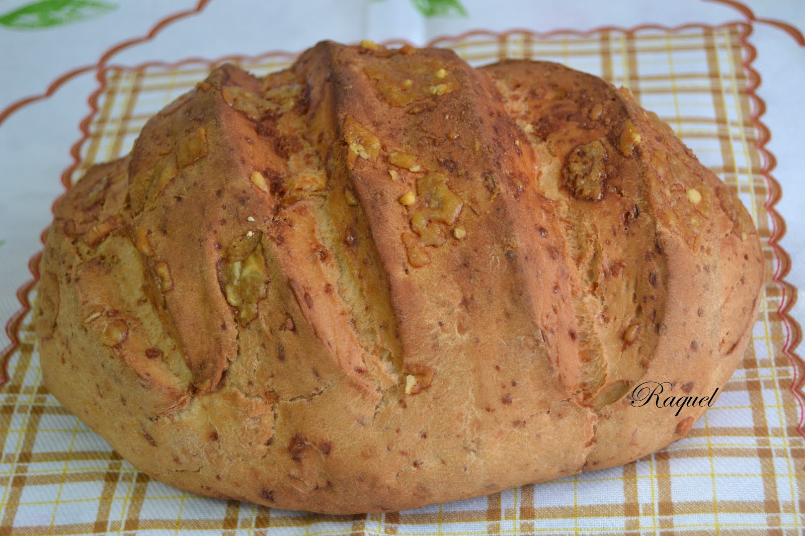 Mi Diversión en la cocina: Pan blanco con queso grana padano reserva