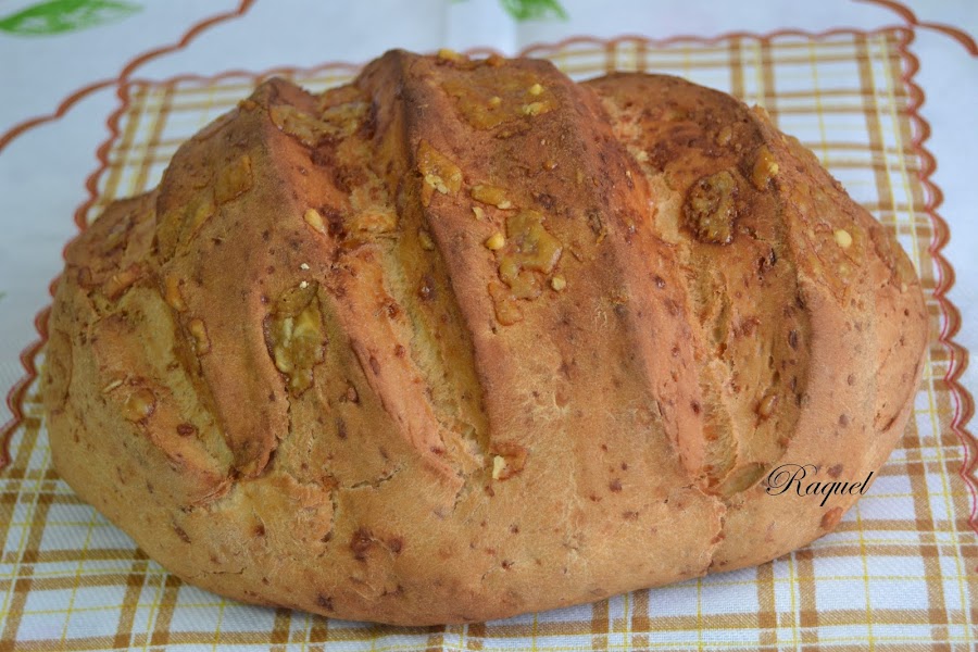 Pan blanco con queso grana padano reserva | Cocina