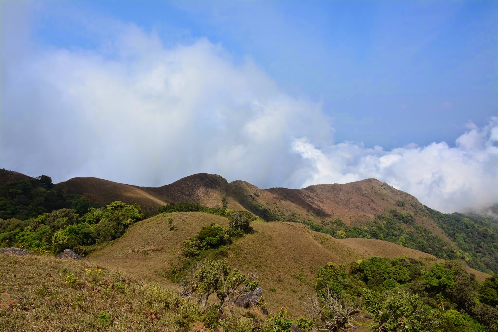 Our Travel Tales: Trek to Ballarayanadurga Fort