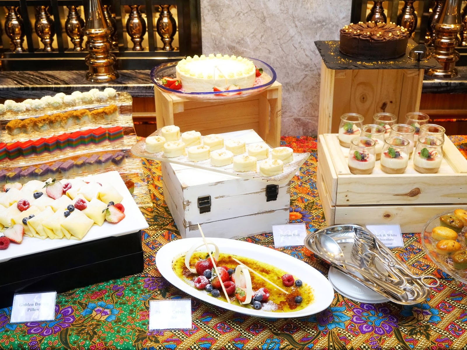 PinkyPiggu: Royale Restaurant @ Mercure Singapore Bugis ~ Peranakan ...