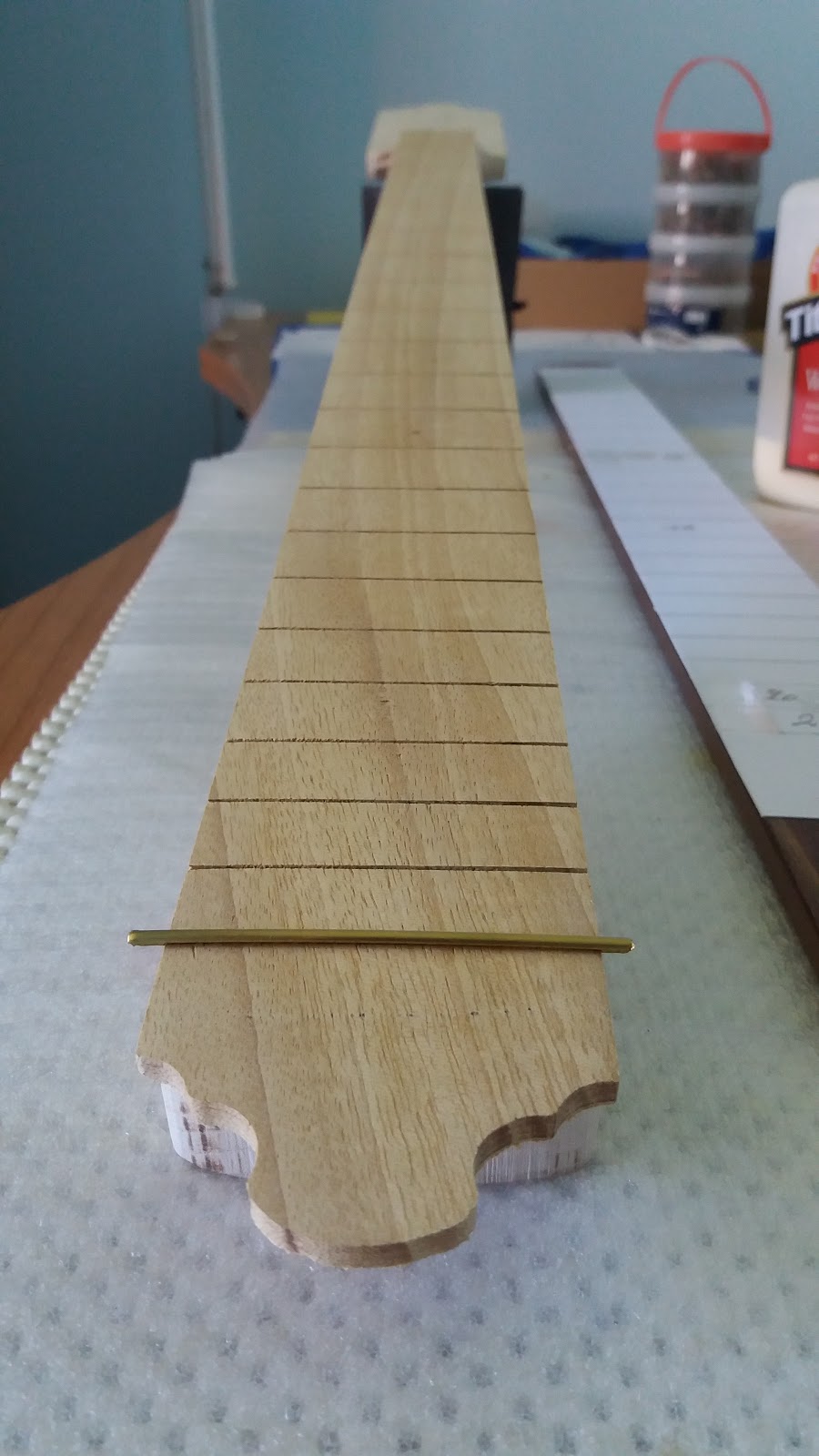 Manico per basso 4 corde in frassino con tastiera in noce | Imanet