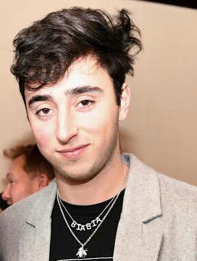 Zack Bia Biography, Body Statistics, Family, Career, Affairs, Favorites ...