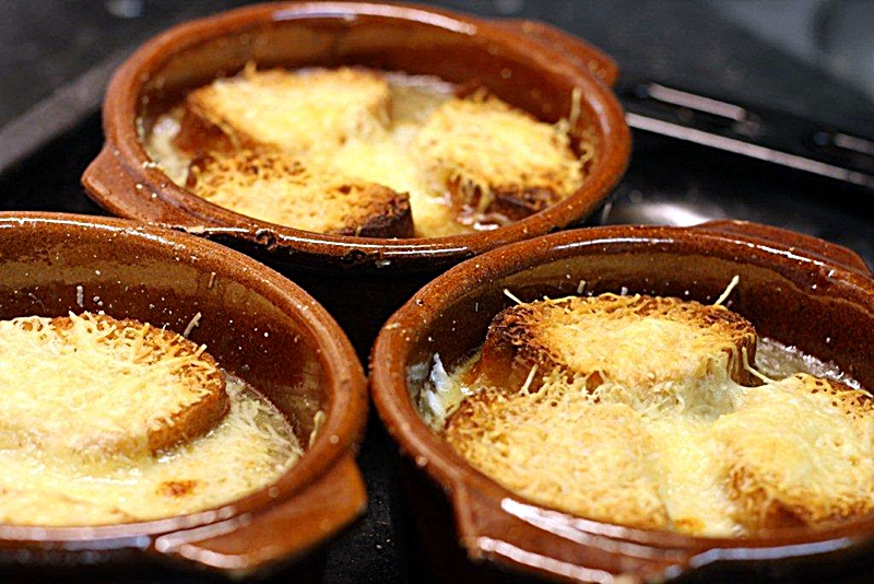 Cuina Cinc: Sopa torrada amb pilotilles -mandonguilles