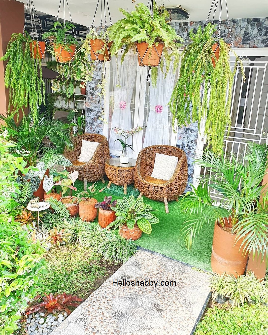 Inspirasi Tanaman Gantung di Teras Rumah Minimalis Sederhana ...