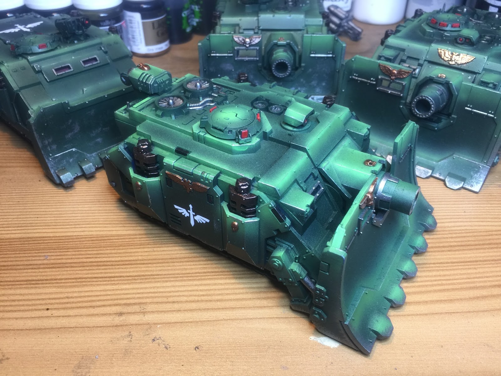 What's On Your Table: Dark Angel Vehicles - Faeit 212