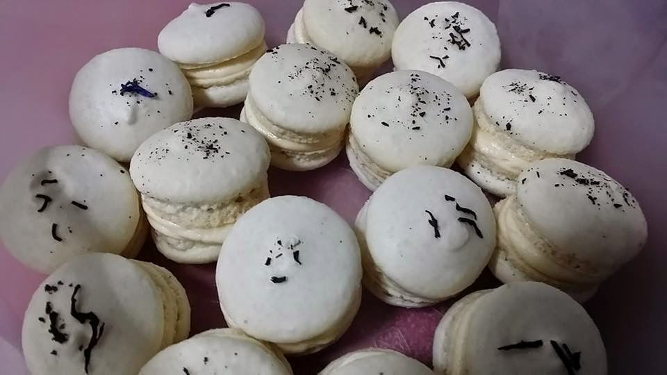 macarons... earl grey macarons & green tea macarons..- by Fanny Huang ...