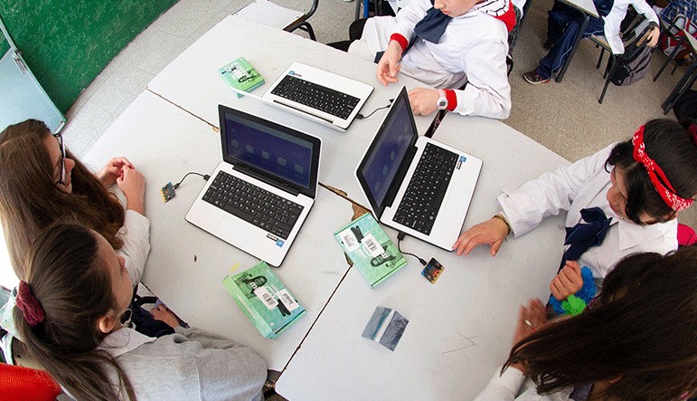 Plan Ceibal entregó 100.000 dispositivos electrónicos durante la pandemia