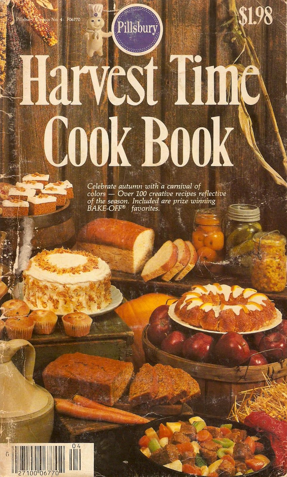 The Iowa Housewife: Pillsbury Harvest Time Cook Book