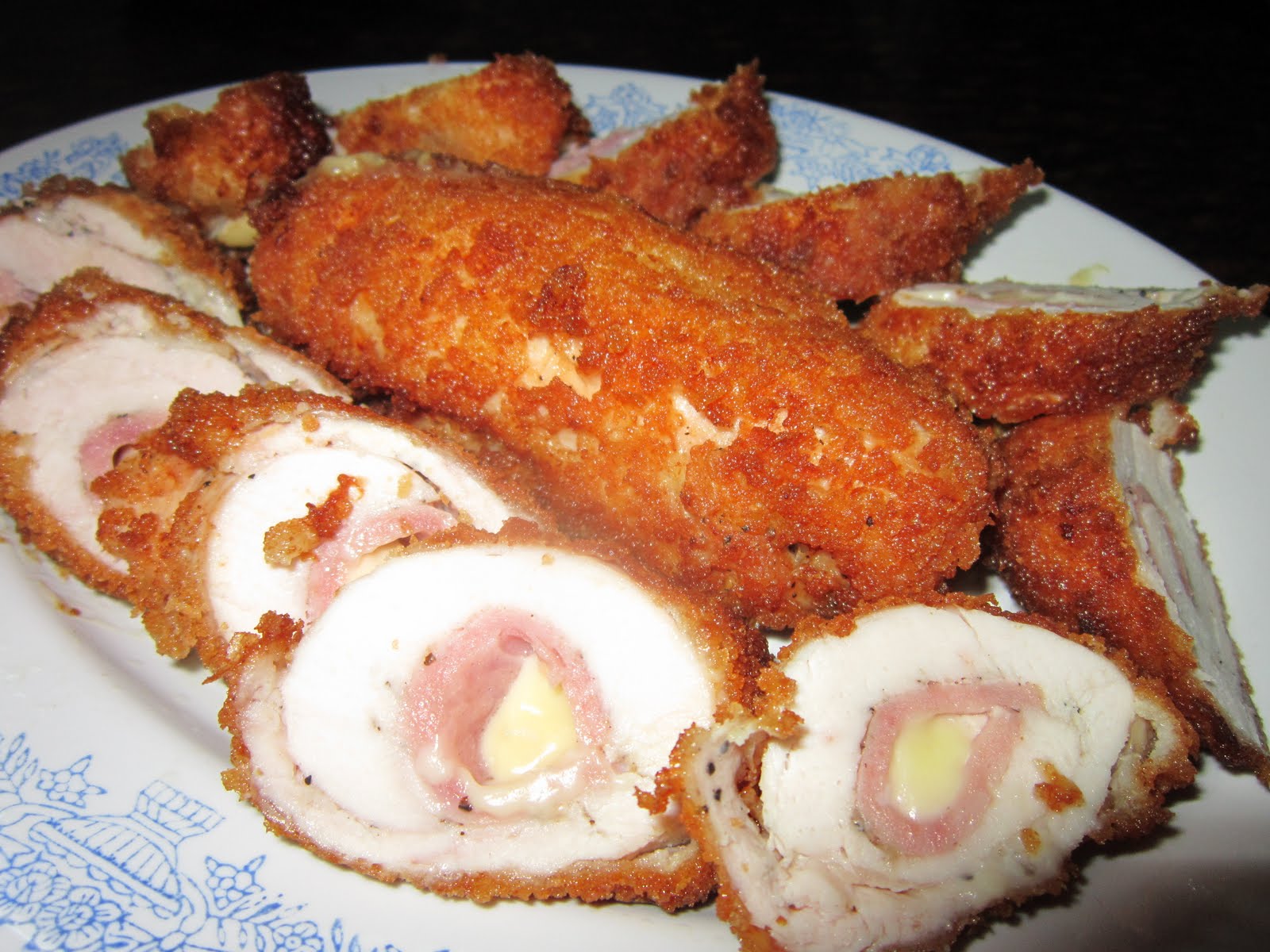 CHICKEN CORDON BLEU
