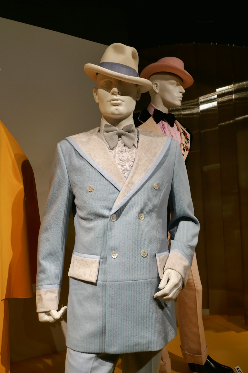 Hollywood Movie Costumes and Props: Dolemite Is My Name movie costumes ...