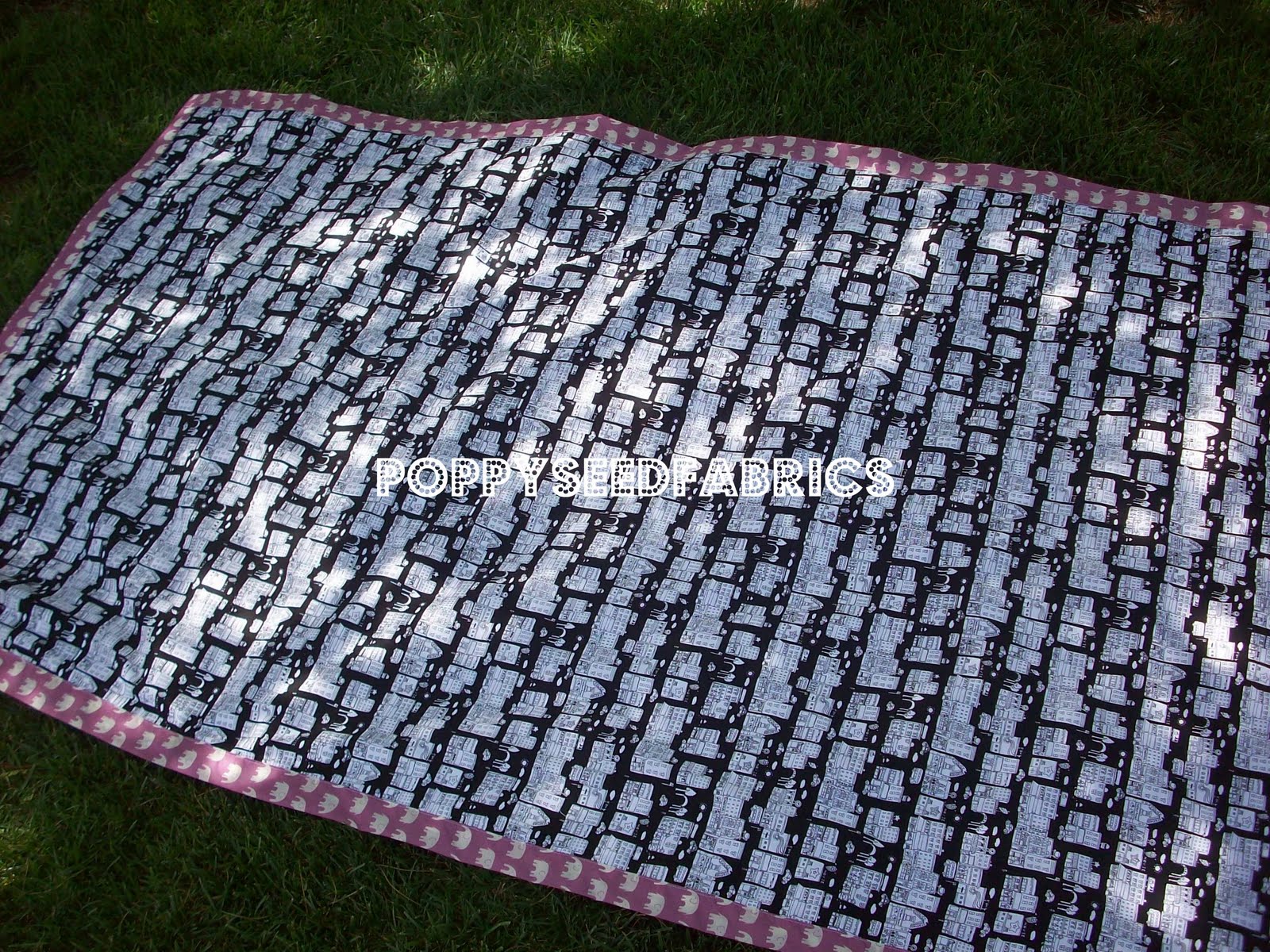 POPPYSEED FABRICS: Easy purple elephant nylon picnic blanket TUTORIAL