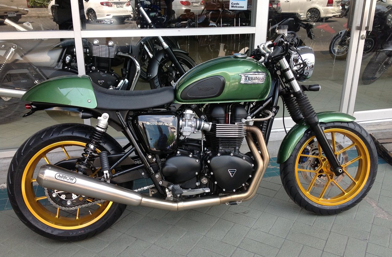 Racing Cafè: Triumph Bonneville Special by Britbike Triumph