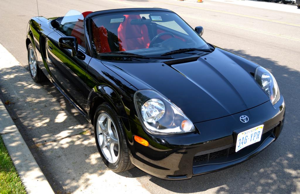 10k: Mintyship Runabout: 2000 Toyota MR2 Spyder, Low MIles - DailyTurismo