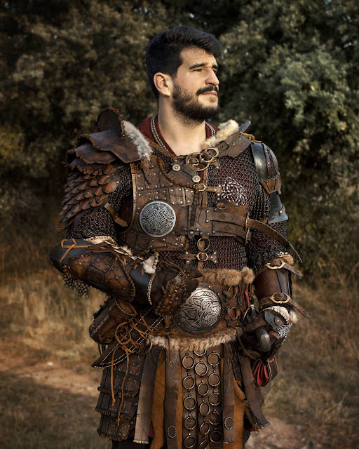 Propnomicon: Leather and Chain