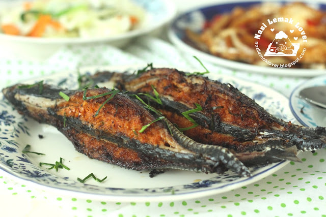 Nasi Lemak Lover: Ikan Sumbat Sambal Kelapa ~ Coconut Sambal Stuffed ...
