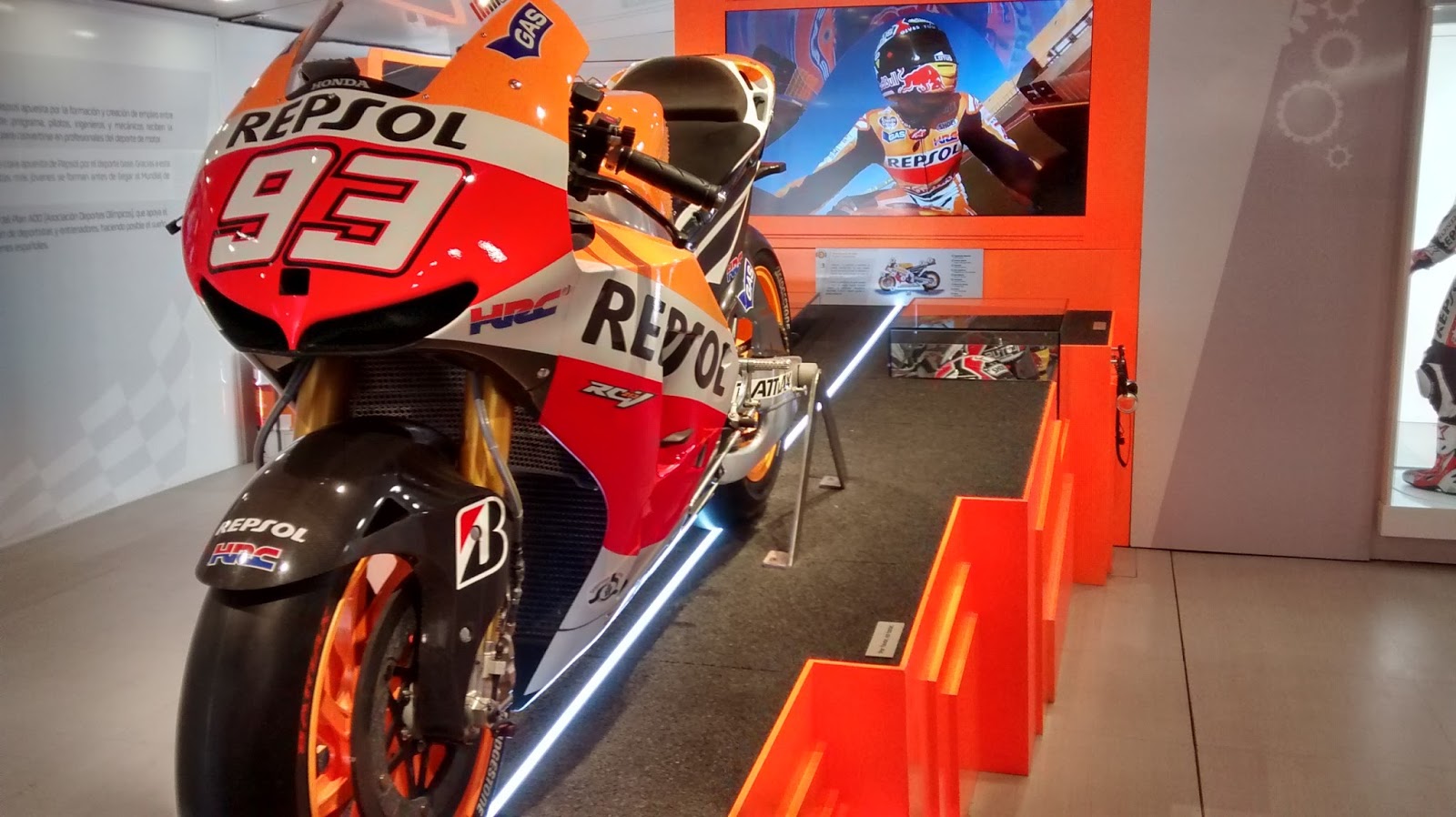 Caminando por Secundaria: VISITAMOS REPSOL RACING TOUR