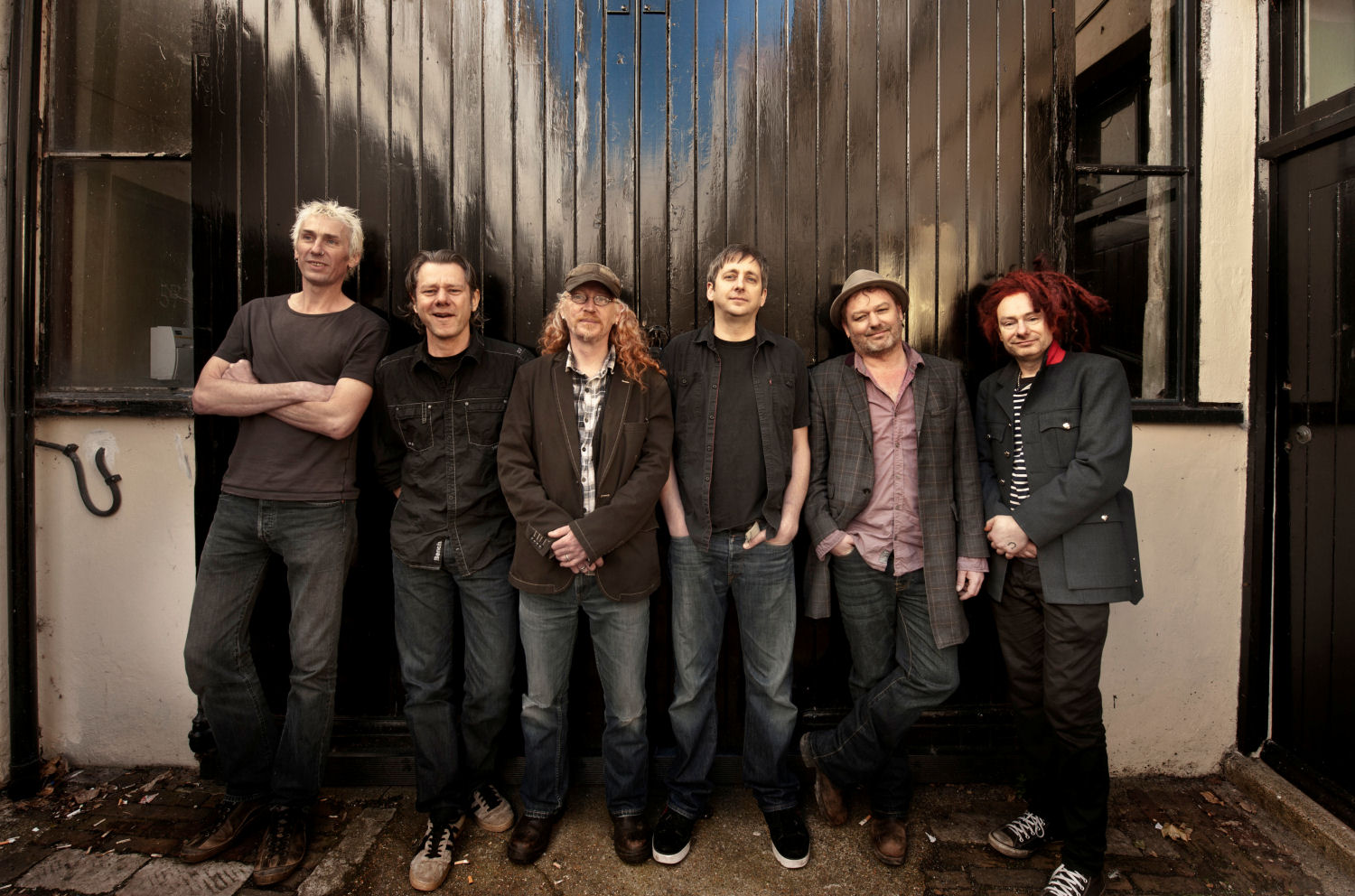 VIDEO - THE LEVELLERS ~ CELTIC FOLK PUNK AND MORE