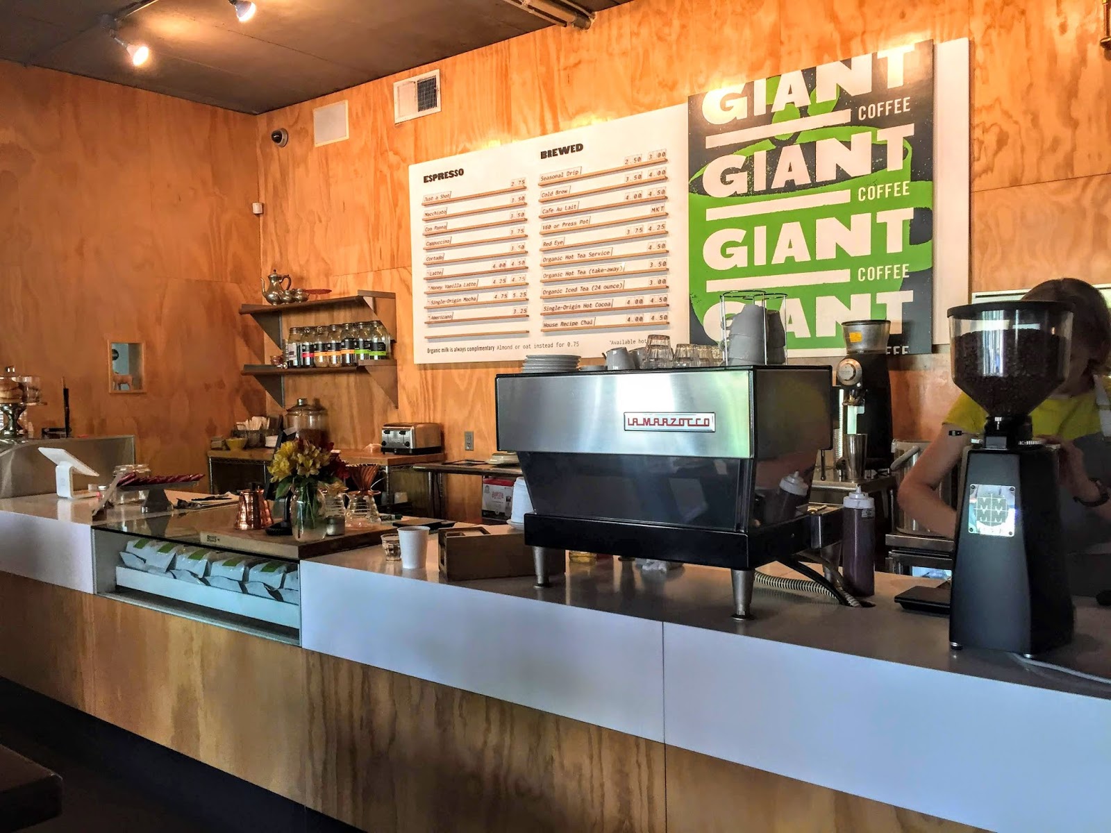 Pure Coffee Blog: Giant Coffee