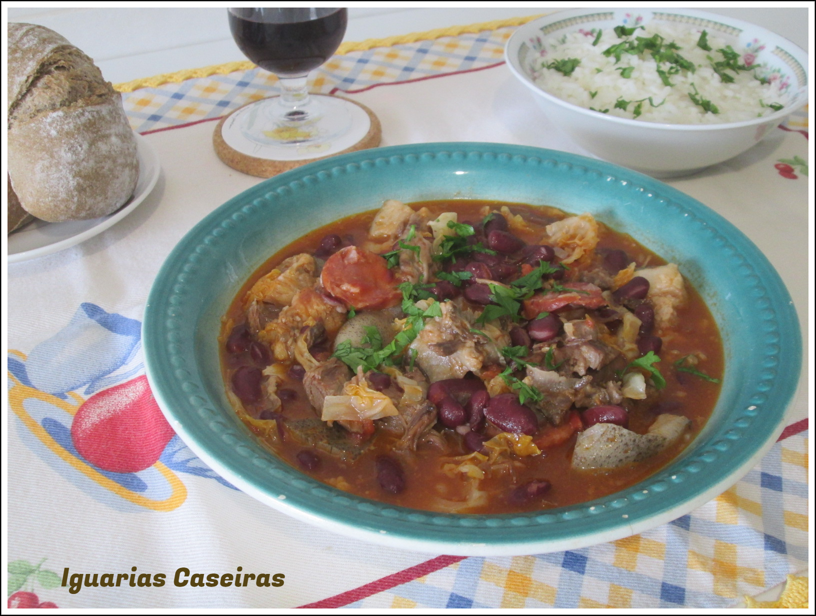 Iguarias Caseiras: Feijoada com carne de porco