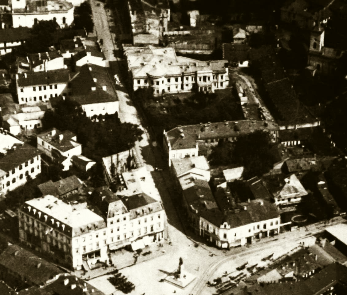 Turist în Orașul Iași (Iassy/Jassy): Strada Lapusneanu