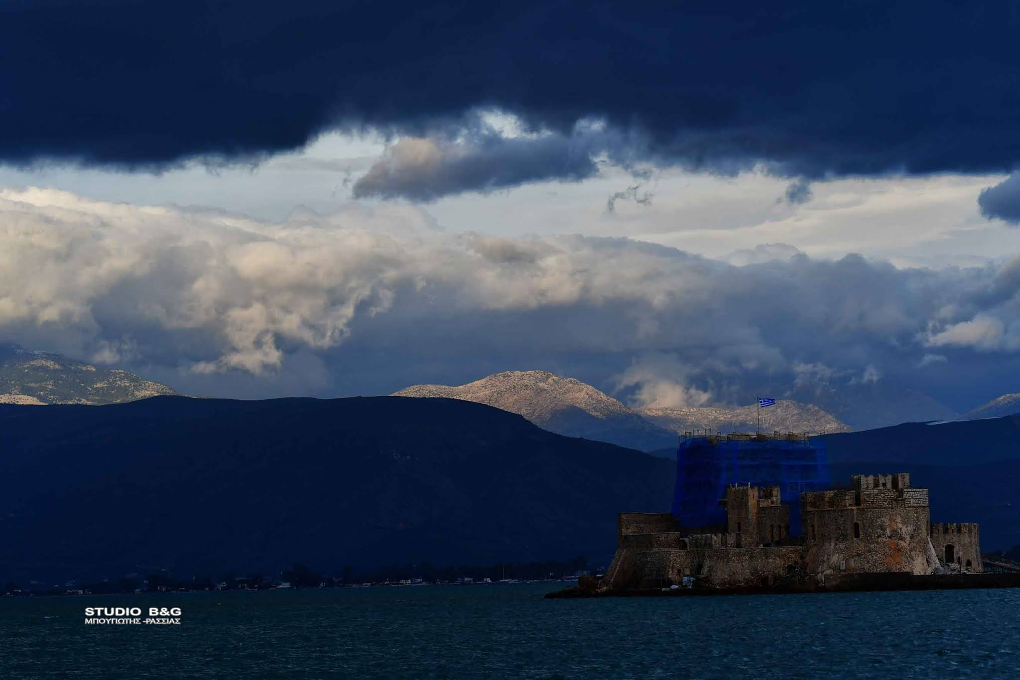 Φωτογραφία: ΝΑΥΠΛΙΟ: ΕΝΤΟΝΗ ΣΥΝΝΕΦΙΑ.