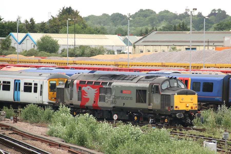 47s and other Classic Power at Southampton: ROG Class 319 delivery to ...