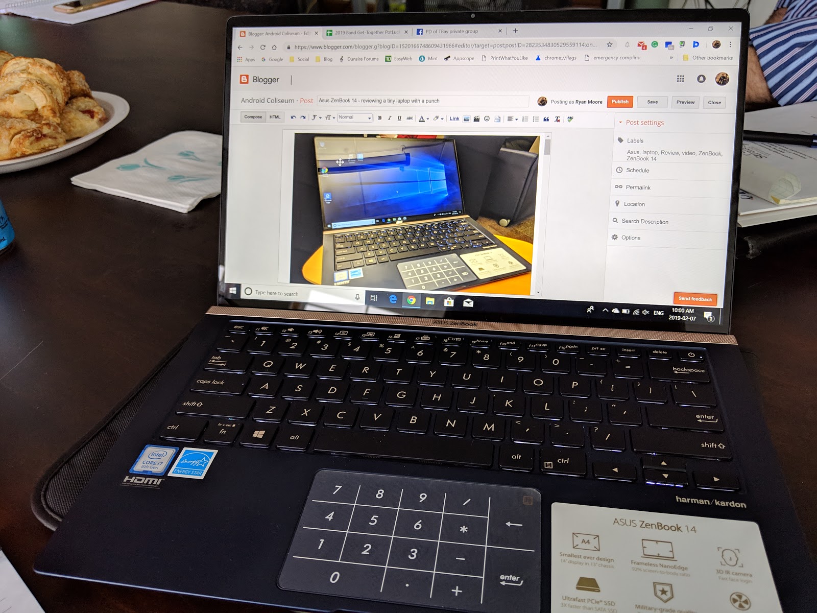 Asus ZenBook 14 - reviewing a tiny laptop with a punch