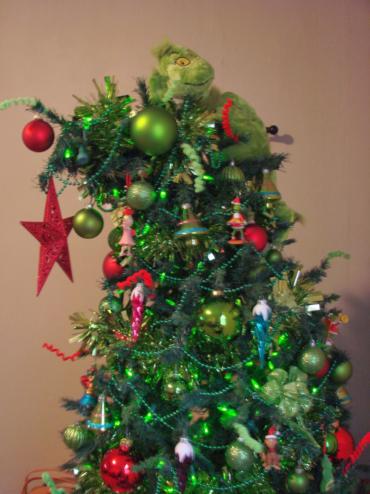 The Victorian Cottage: Grinchmas