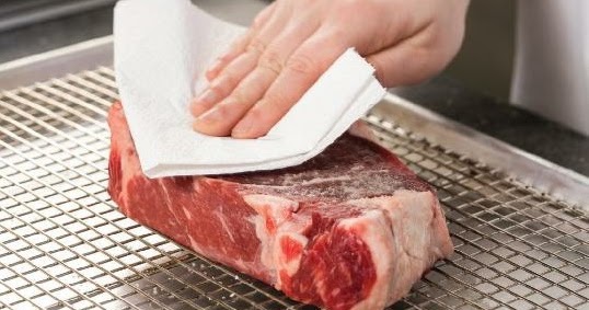 How to properly season meat - Chefs Trick | Ideal Twist