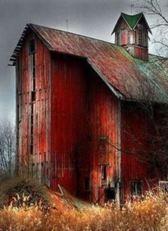 33 Amazing Red Barn Building Design Ideas | ARA HOME