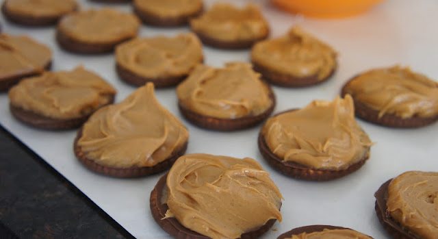Trendy TreeHouse: Peanut Butter Cracker Treats