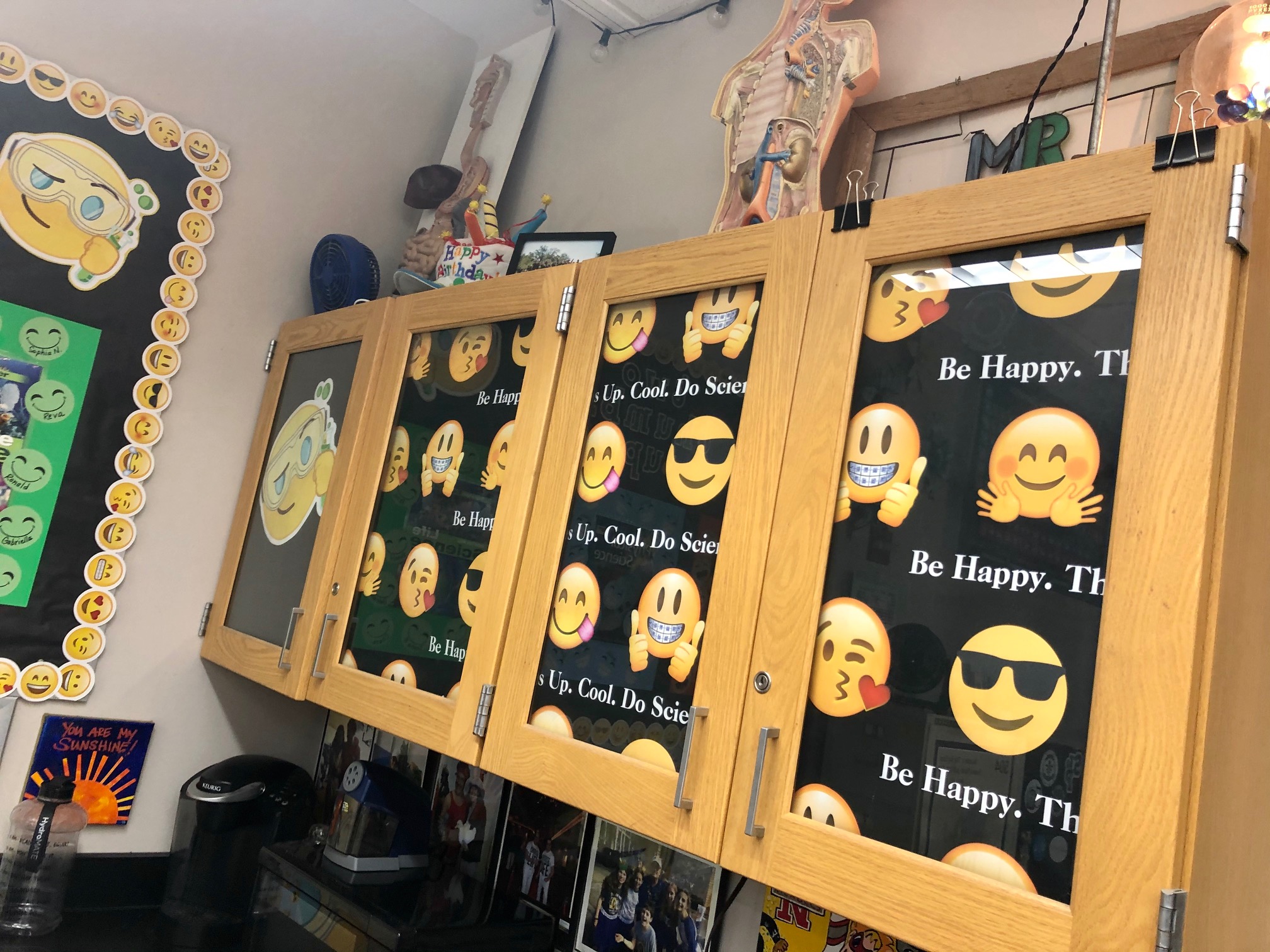 The Uptown Acorn: Two Thumbs Up {Emoji: Classroom Theme}