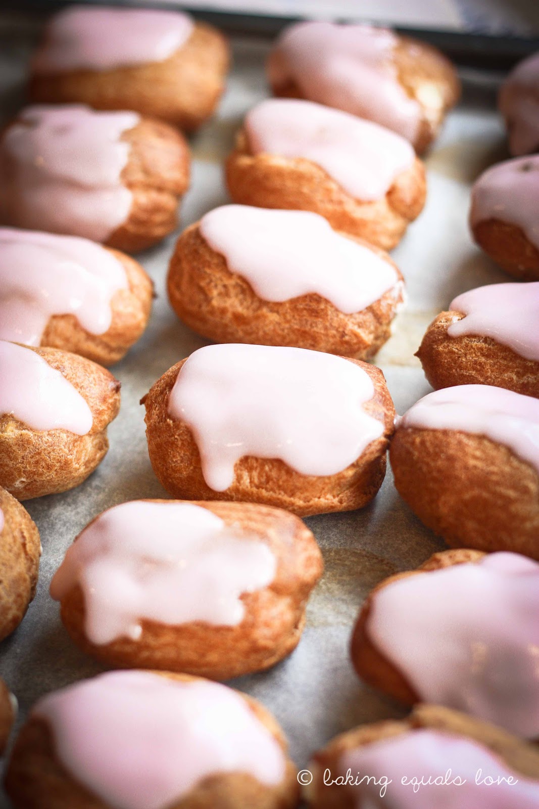 baking = love: Crazy bout choux: Pink Ribbon Mini Eclairs for Breast ...