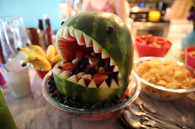 Hawks and honey: Sonja's Sixth Birthday {Mermaid Theme}