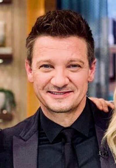 Jeremy Renner Height, Weight, Body Measurements.