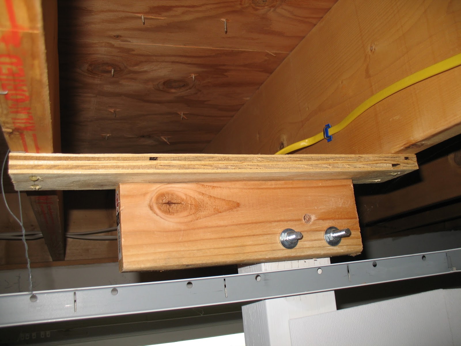 Signal Station 199: Berkshire Brackets Type B