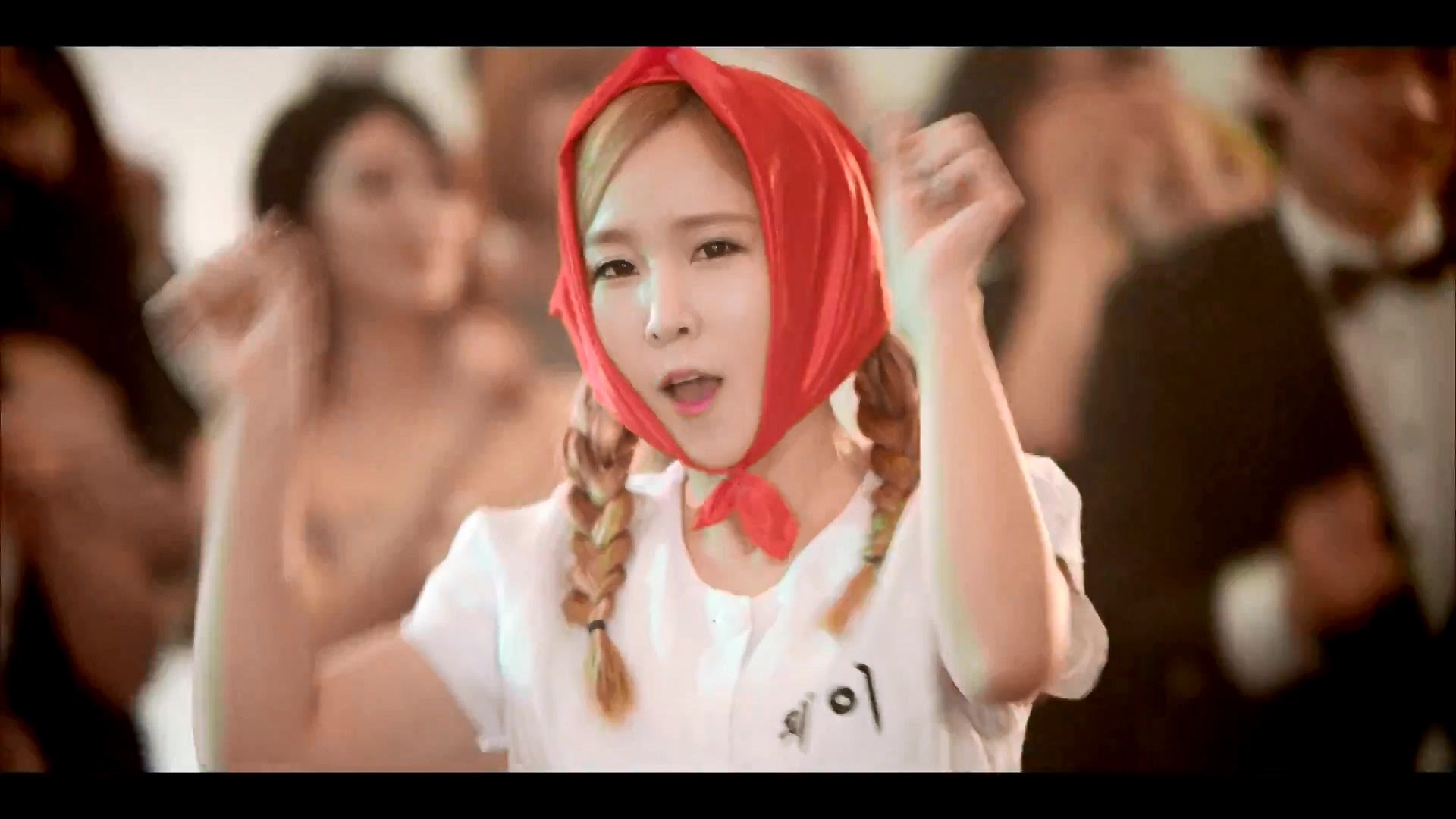 Crayon Pop: Επιστροφή με το MV του Uh-ee! | I say myeolchi // k-pop in ...