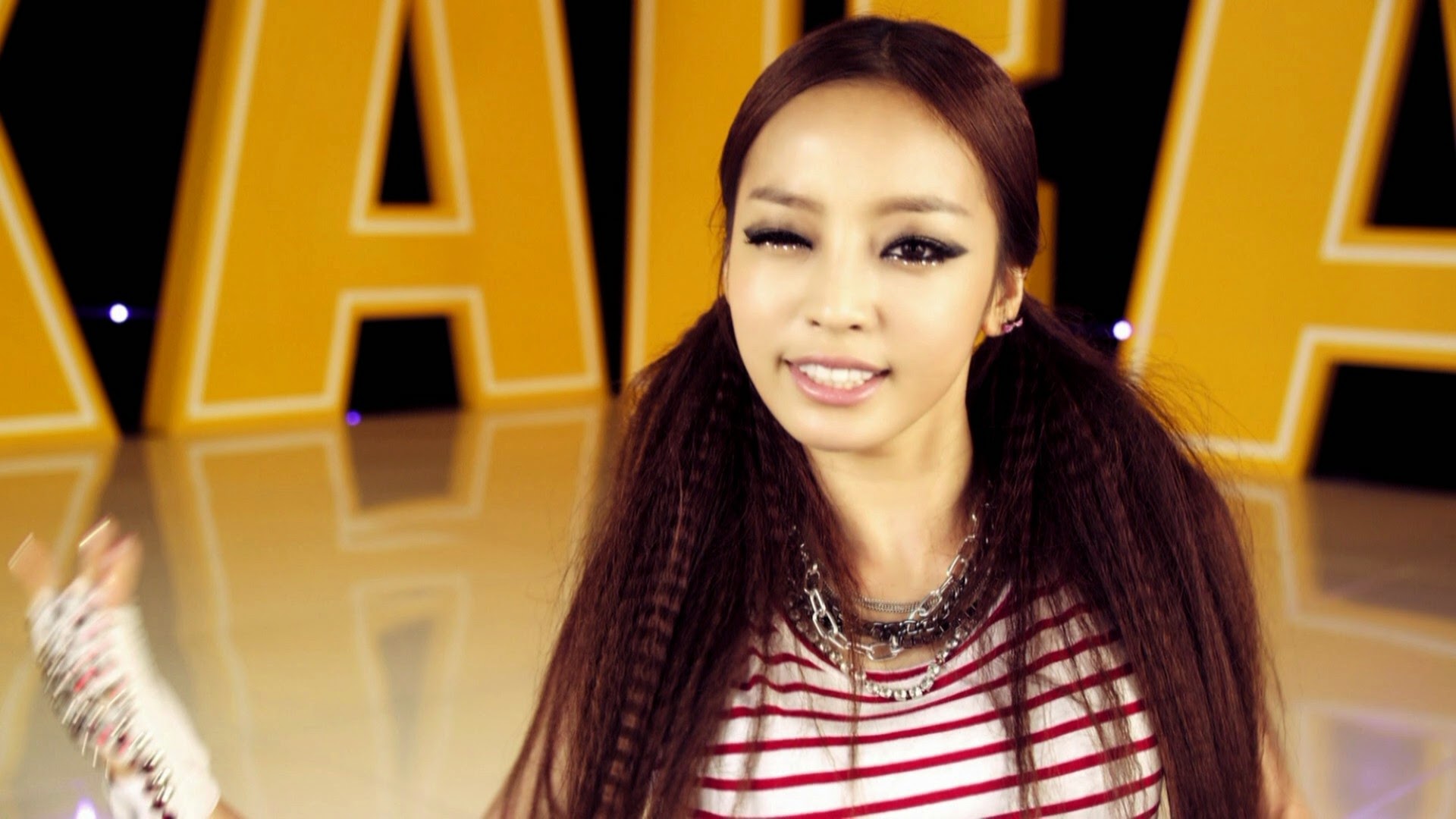 Best of K-Pop: Kara - Mister | I say myeolchi // k-pop in greek