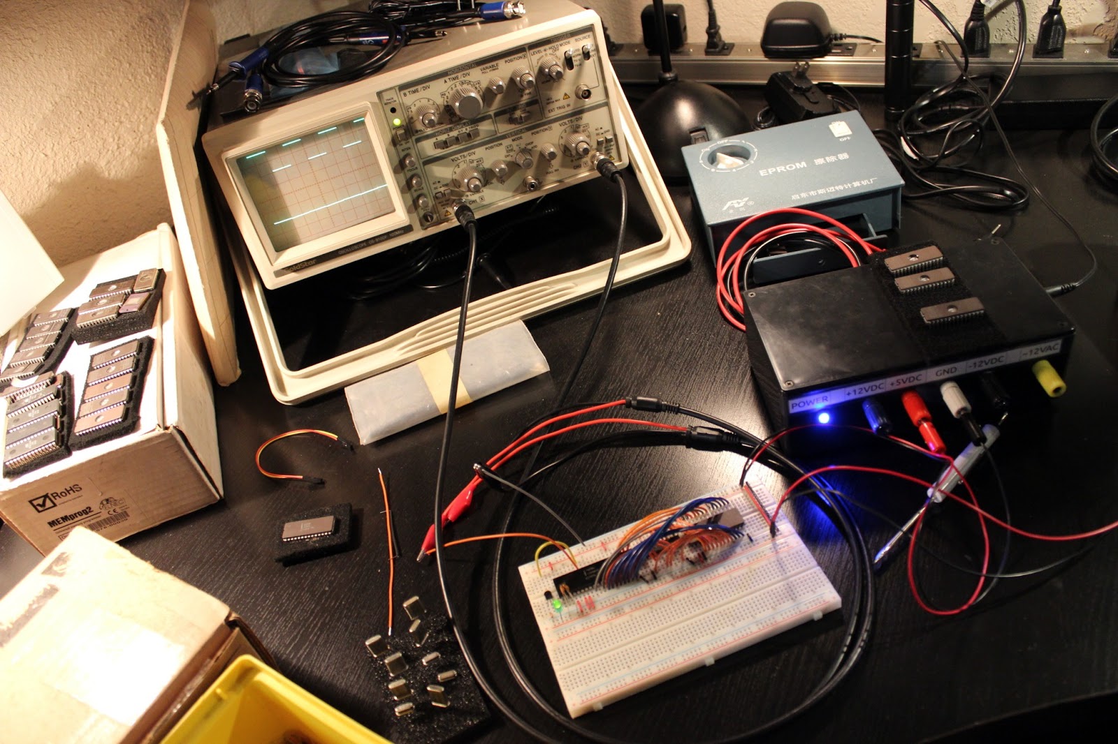 The Resistor Network: Programming the Vintage Intel MCS-48 Microcontrollers