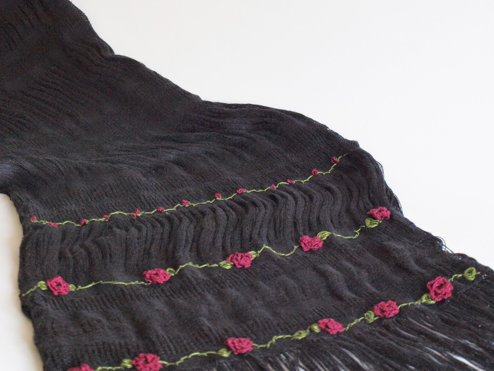 ZoomyBin: Beauty's Rose a weaving project for Stevie Nicks